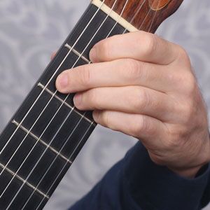 How to Play the E Chord on Guitar – Easy Guide for Beginners